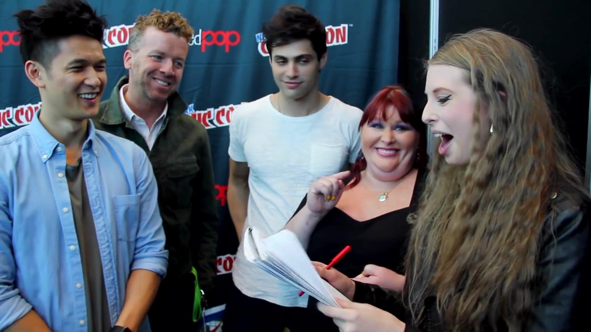 NYCC - polandbananasBOOKS - 0121 - Matthew Daddario Fan Photo Gallery